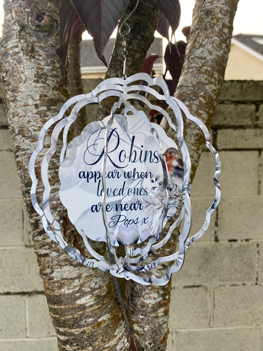 Robin Design Wind Spinner – HoneyClove Designs